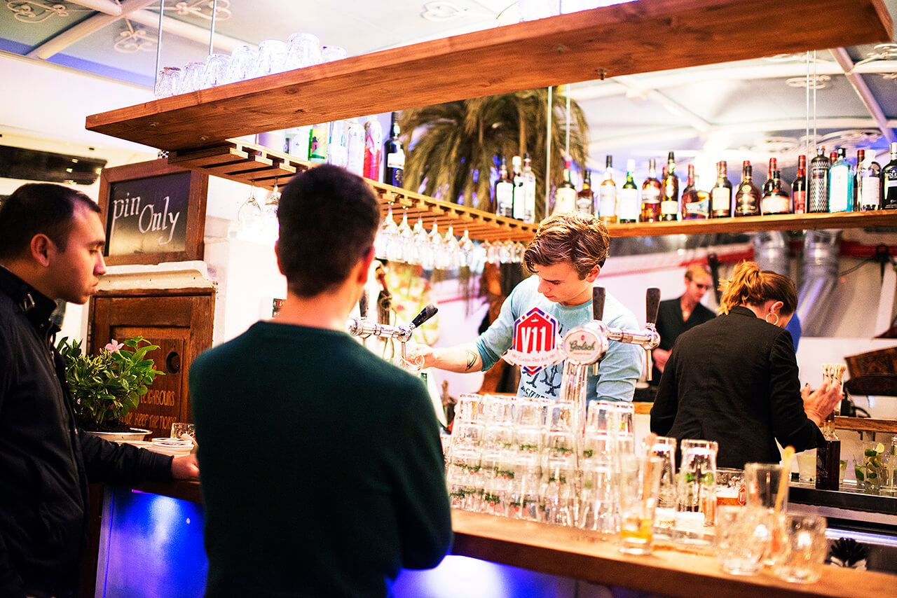 Over Ons - Vessel 11